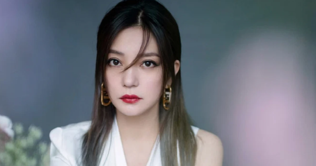 How does Trieu Vy live after a year of being banned from broadcasting because of a shocking ...