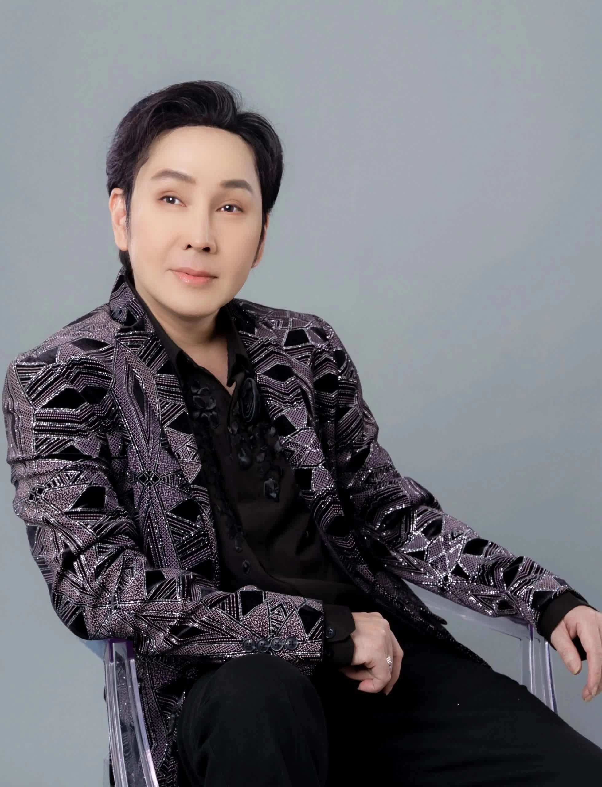 Vu Luan: Became a father at the age of U60: Super rich wife, 200 billion VND house, has 3 ...