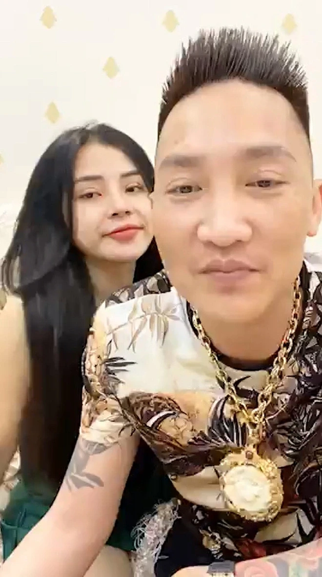 Pham Thi Ngoc Linh: From hot girl on the internet to the "beauty ...