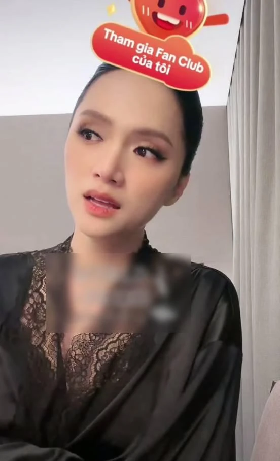 Huong Giang shows strange signs, livestreams crying for 30 seconds ...