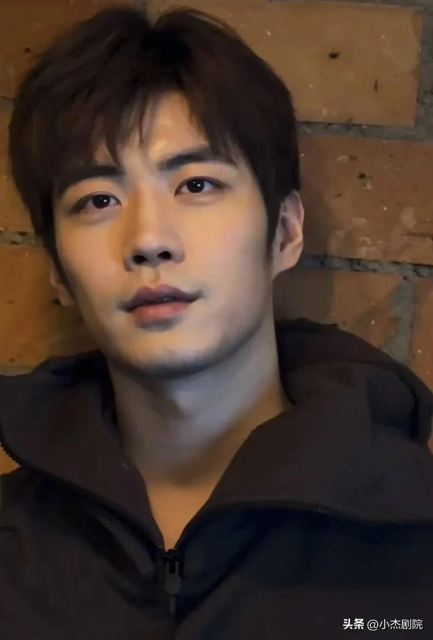 Ha Suong Hy visits To Duy Duong's house, intimate video surfaces ...