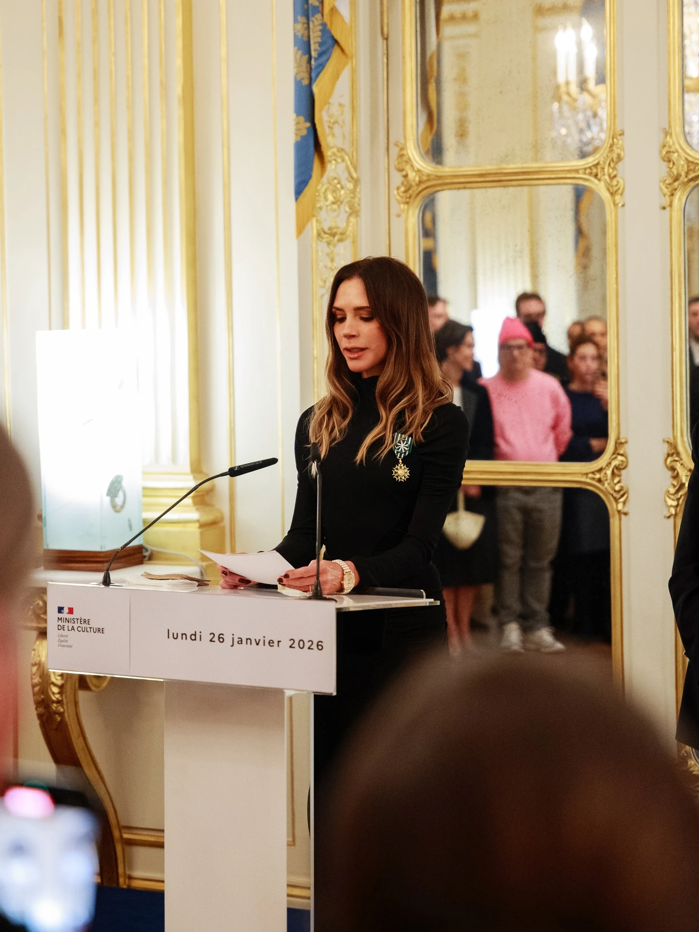 Victoria Beckham lên hương giữa lùm xùm với con trai, Marc Anthony hành ...